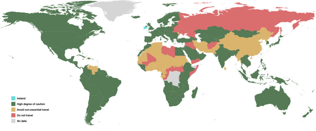 Travel advisory world maps: U.S. vs. China - Vivid Maps